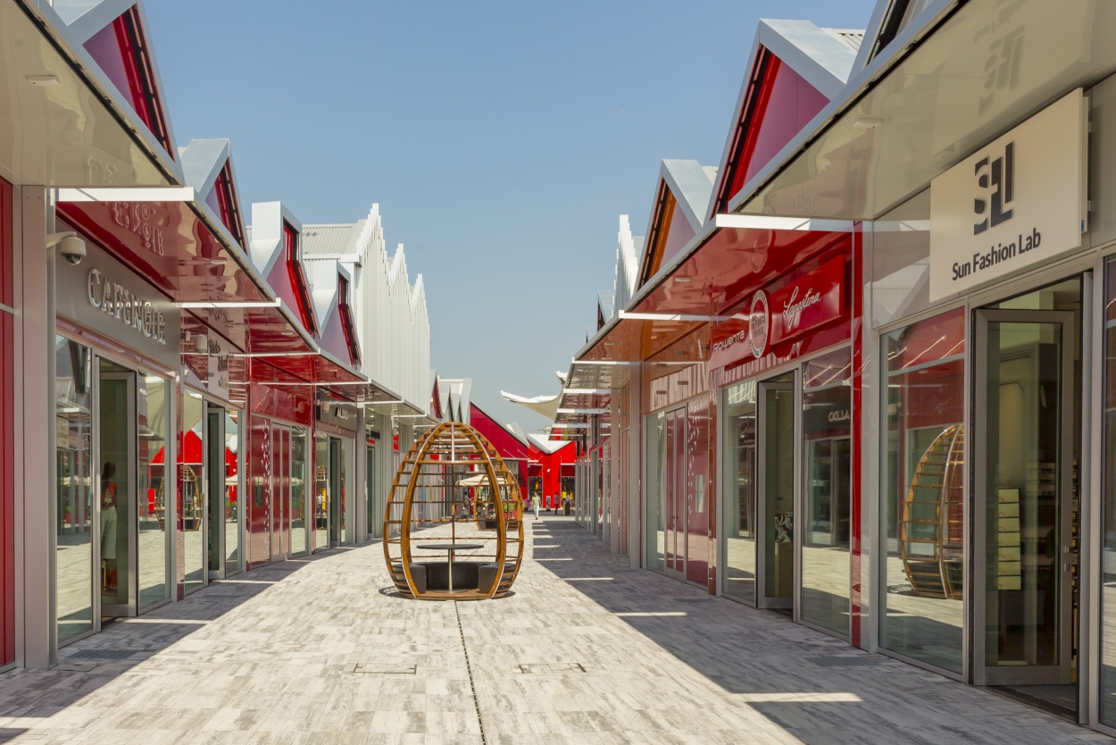 Scalo Milano outlet & more inaugura la nuova via dello shopping ...